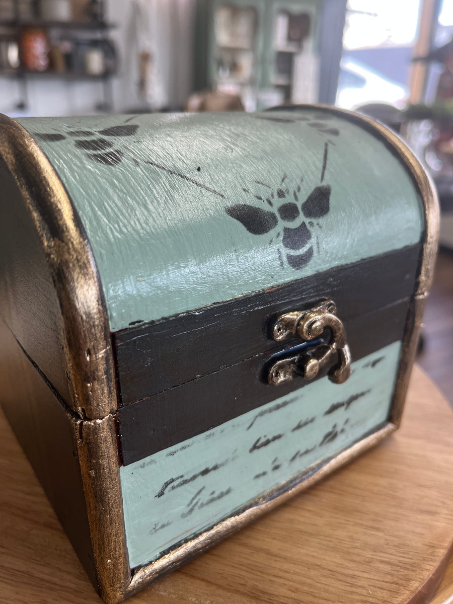 Small Trunk Box – Leesa Boone Designs
